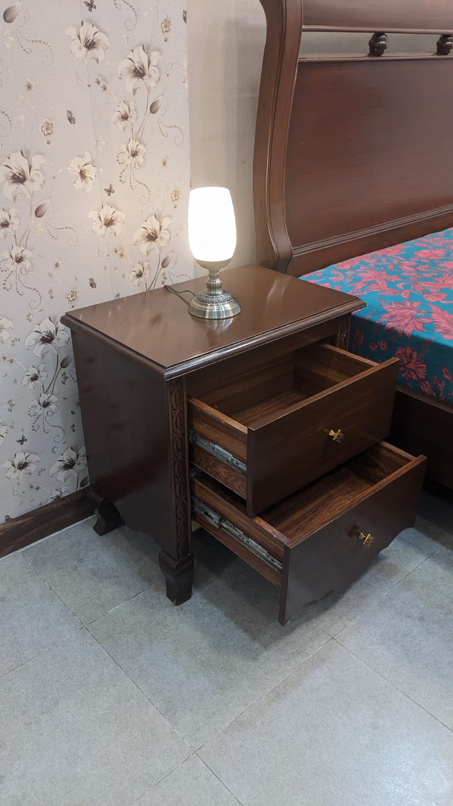 King Size Bed – thegaragesalepk